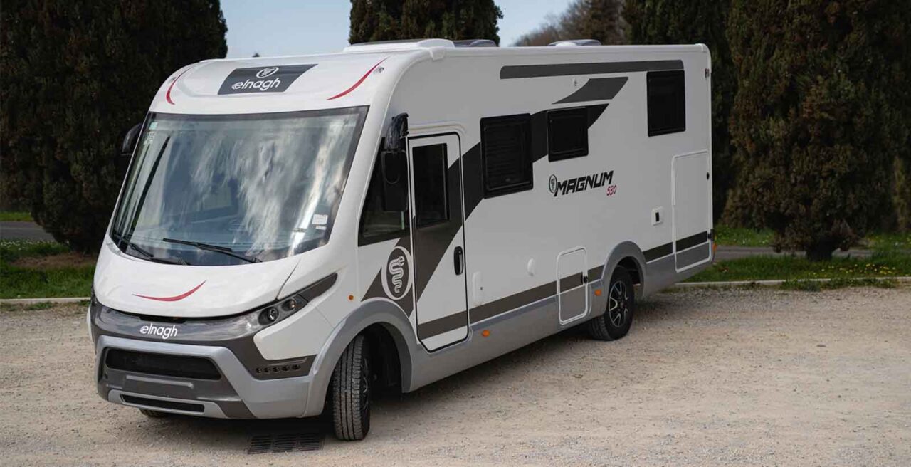 Elnagh Magnum 29 usato: Camper Motorhome con 5 posti letto - Camperis